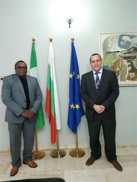 Очаквано посещение на алумни от Нигерия в ИУ Варна Икономически университет Варна