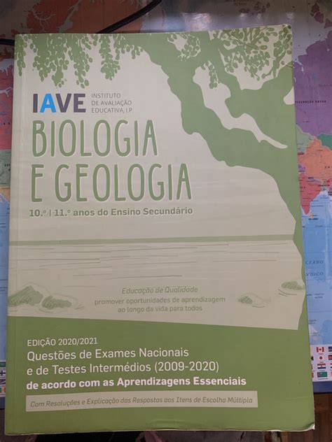 Livro de preparaçao para o exame nacional de biologia e geologia 11ano