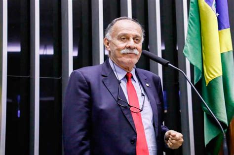 Deputado Apresenta Projeto De Lei Federal Para Liberar O Topless
