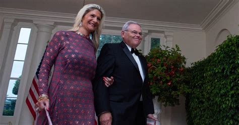 Bob Menendez Wife Cant Cover Legal Expenses Expects Prison Time Report