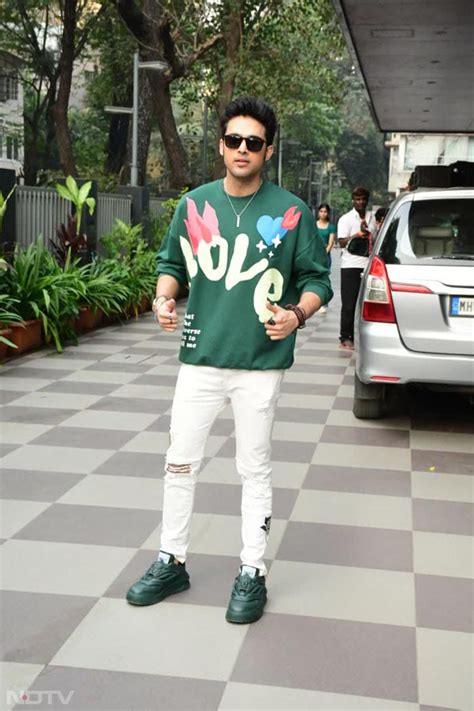 Vicky Kaushal Niti Taylor Parth Samthaans Day At Work Looked Like This