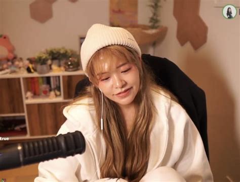 Pretty Gal R Offlinetvgirls
