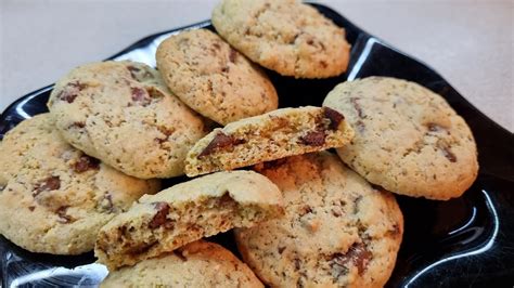 Домашни бисквити с парченца шоколад Cookies много вкусни и лесни за