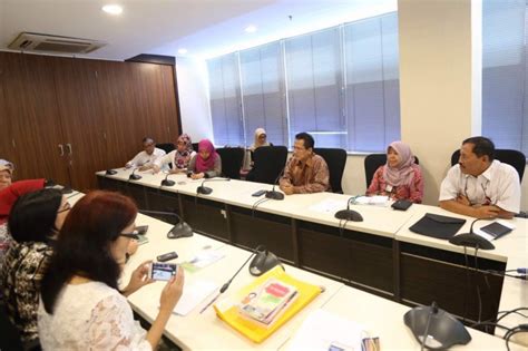 InfoPublik Sujatmiko Keluarga Basis Pembangunan Karakter Bangsa