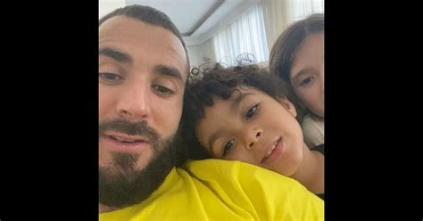 Karim Benzema et son fils Ibrahim et sa fille Mélia Photo publiée le