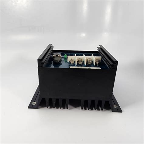 Superwind Scr 12 Marine Battery Charge Regulator Scr 12 24v 20 40a Max Marine Electronics