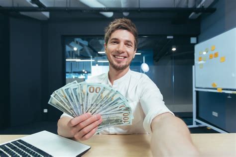 Cuánto Paga YouTube Gana Dinero con Tus Videos HOY