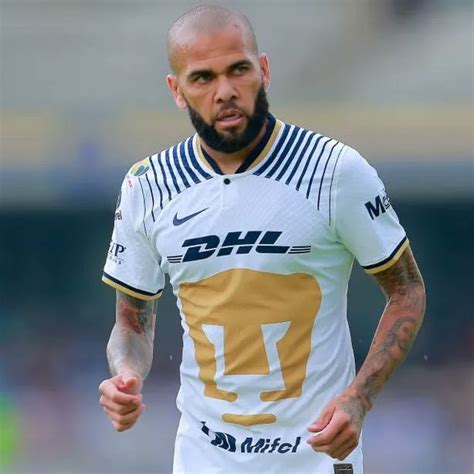 Cleber de Souza on Twitter RT choquei JUSTIÇA Daniel Alves muda