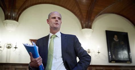 Sociaal Plan Voor Reorganisaties Bij Overheid Het Parool