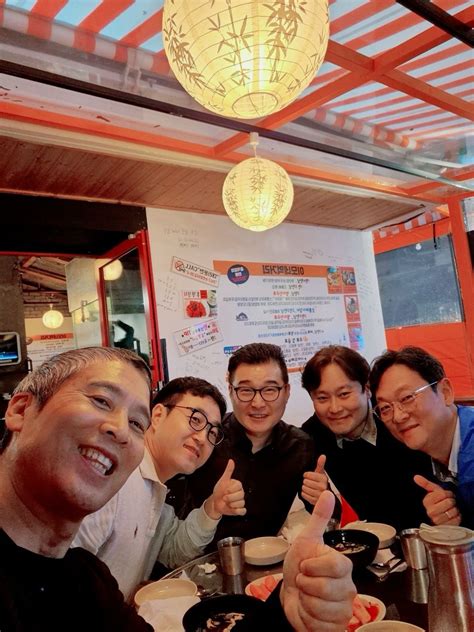 Linkedin Js Jeongsoon Choi 최 정순 페이지 날개를 달자 어제는 메세지 하우스의 Juny Lee 이중대