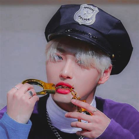 Seonghwa🤤 Kpop Guys Park Seong Hwa Male Beauty