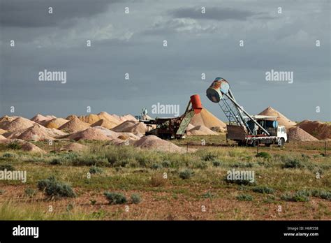 Surface Mining Overburden Mines Opal Shafts Surface Mining Overburden