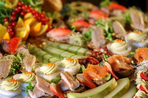 ქორწილებისა და წვეულებების დიზაინი ბროწეული Дизайн свадеб Гранат ქორწილებისა და