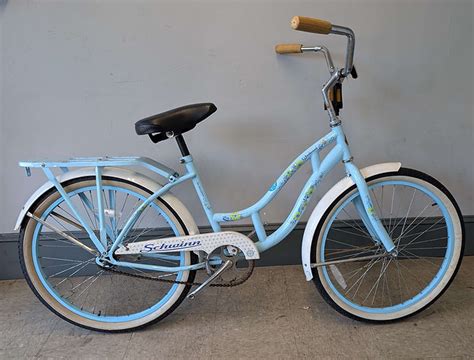 Schwinn Ladies Cruiser Bike 60 Photos