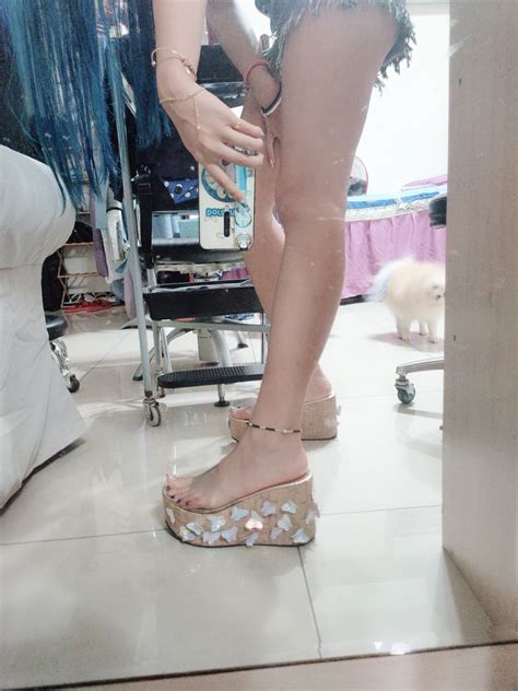 台灣bdsm女王妲己👑 On Twitter 美👑 Bdsmqueen Taiwanqueen Taiwan 美腿诱惑 美脚