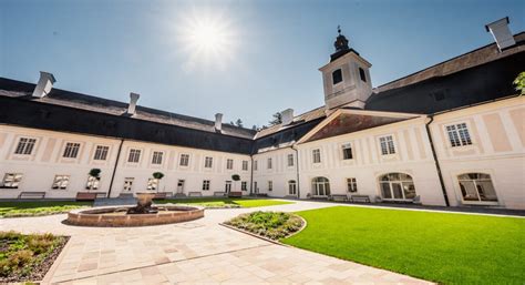 Kaštieľ Vo Svätom Antone Slovander