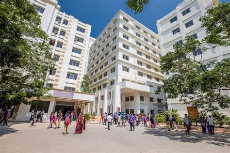 Srm University Ramapuram Chennai Btech Review By Student Arvinth