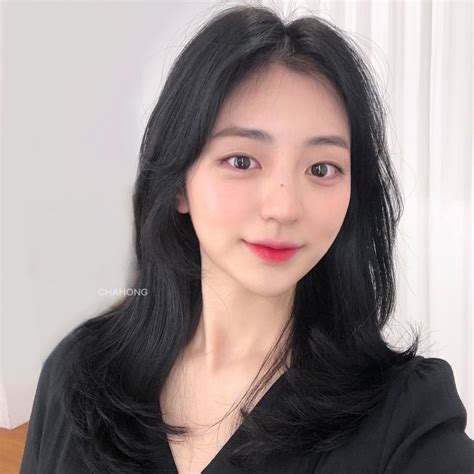 청담동 미용실 차홍아르더 김여정s Instagram Post “미디움헤어 가볍고 손질편한 스무스펌 🤍 중간기장에서도