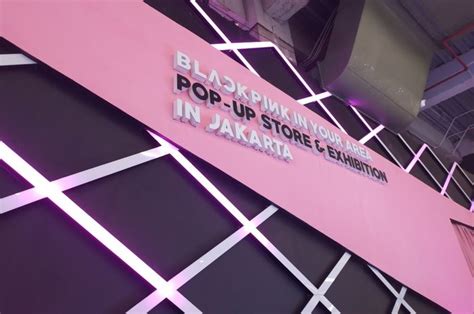 Jelang Konser BLACKPINK In Your Area Pop Up Store Exhibition Hadir
