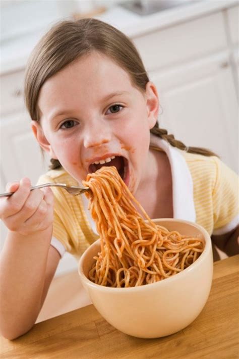 What Is The Difference Between Spaghetti Noodles And Lo Mein Noodles At