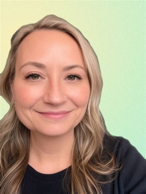 Are You Following Lisa Raehsler 🎯 Chief Strategist And Founder At Big Click Co 🎯i Specialize In