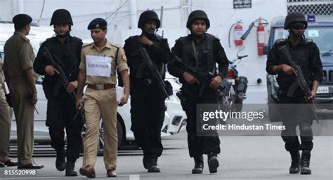 Commandos Conduct Mock Drill At Up Vidhan Sabha Photos And Premium High