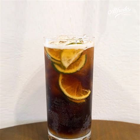 알프레도 슈퍼바 원두로 만든 에스프레소토닉 ⠀ 음료 대부분 Alfredo Espresso Korea
