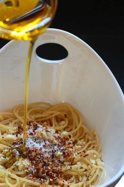 Spaghetti With Garlic Olive Oil And Red Pepper Flakes Giadas Best