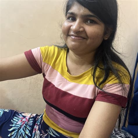 Naughty Jiya Webcam Model Profile