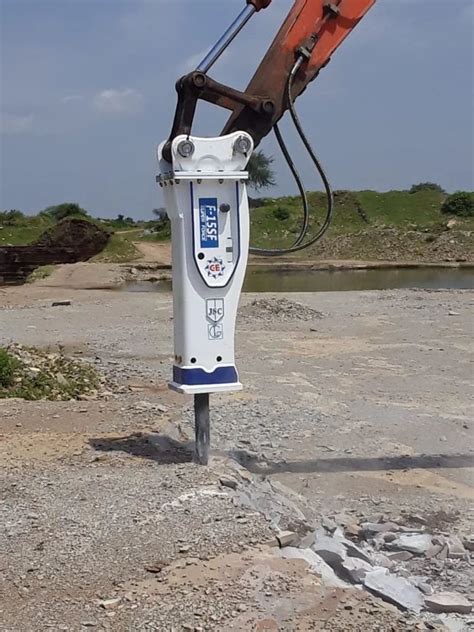 Jcb Concrete Breaker At Rs 100000 Piece Krishna Park New Delhi Id