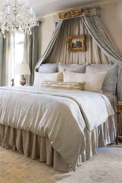 Elegantes Bett Im Schlafzimmer Bed Crown Canopy French Style Bedroom