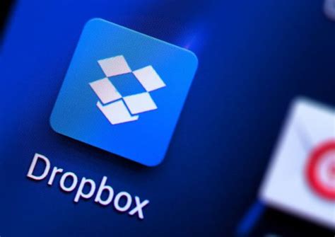 With The New Dropbox Update You Can Save Document Offline