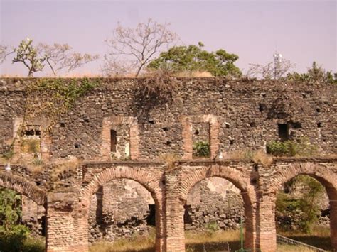 Conoce las ruinas del Hospital de la Santa Cruz Escapadas por México