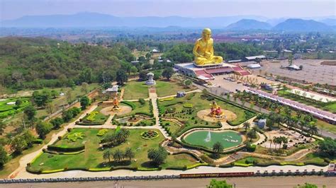 สีสันโคราช ชวนกราบหลวงปู่ทวด เขาใหญ่ ขอพรปีใหม่ไทย
