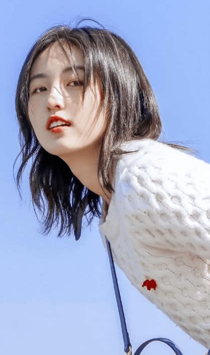 张子枫焉栩嘉官宣分手！网友：喜大普奔！我的妹妹回来了！女生因为感情
