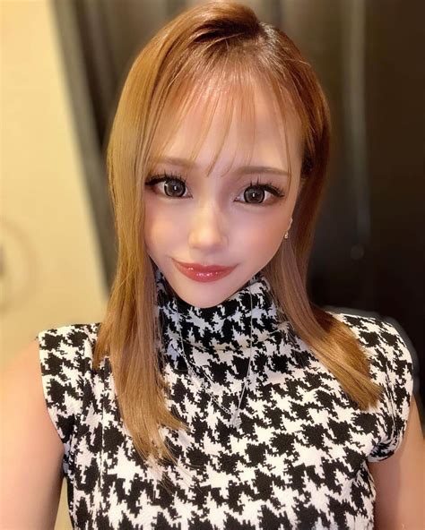 Ayakaさんのインスタグラム写真 Ayakainstagram「千鳥柄🐼🤍🖤」12月2日 14時14分 Ayaka925a