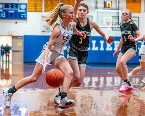 High School Basketball Bombard Sparks Ihc Girls To Sectional Win