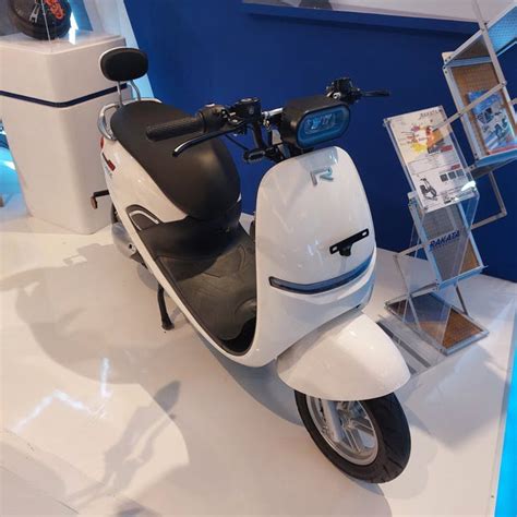 Harga Motor Listrik Di Indonesia Serta Spesifikasinya Berita Otomotif