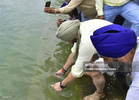 Bollywood Actor And Bjp Mp From Gurdaspur Sunny Deol Paying Obeisance