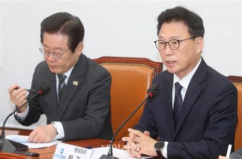 박광온 윤 대통령 정치복원에 과감하게 나서길 그 출발은 이재명 대표와 만나야 네이트 뉴스