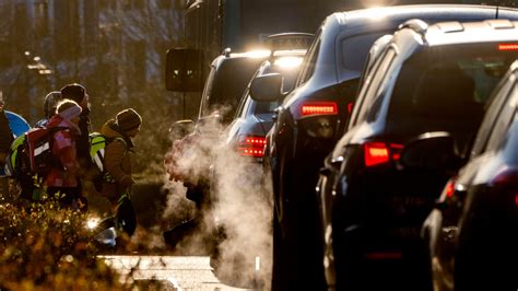 Zero Emission Goal Still Eludes The EU Where Most Cars Emit The Same CO Levels As Years Ago