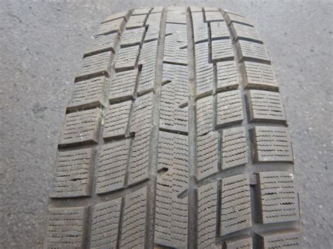 【やや傷や汚れあり】スタッドレスタイヤ 4本セット 16インチ 21560r16 イエローハット Practiva Ice Bp02