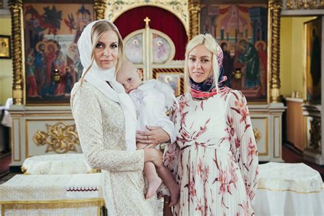 Что Одеть На Крестины В Церковь Крестной Матери Фото (7 видео ...