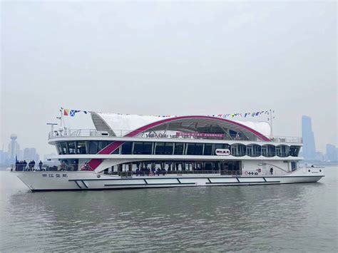 两江盘龙号正式交船武汉再添高端婚礼宴会型游船 要闻 新闻中心 长江网 cjn cn