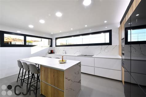 Cocinas Dekton Kairos Y Madera Con Isla CJR Cocinas CJR Santos