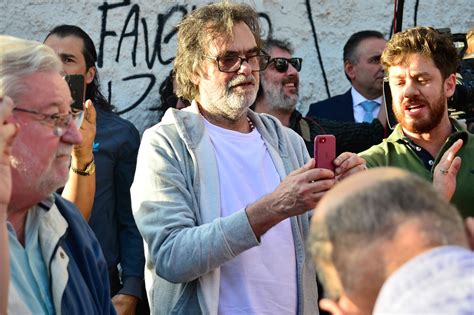 Viúvo de Zé Celso se emociona homenagem ao dramaturgo