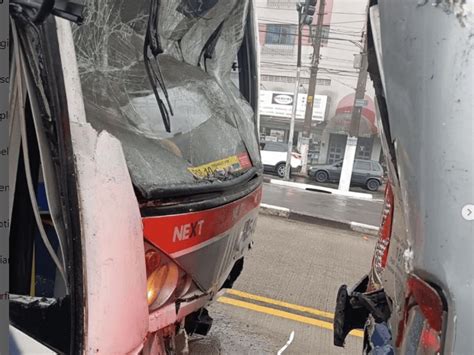 Mais Trólebus Colidem E Nove Pessoas Ficam Feridas Em Diadema Abcd Jornal