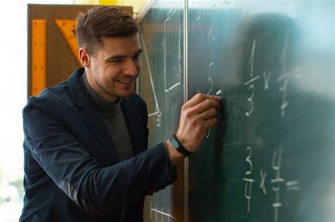 Free Photo Medium Shot Young Man Teaching Math