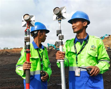 PT Royaltama Mulia Kontraktorindo Tbk