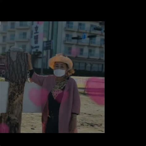 나의 어머니♡♡부모님지금은 볼수 없지만 영원히 내마음속에 사랑합니다 이노래만 들으면 엄마생각이 난다 강문경검정고무신